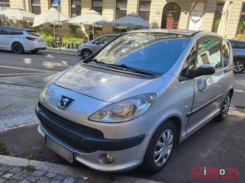 2006' Peugeot 1007 for sale . Poznan, Poland